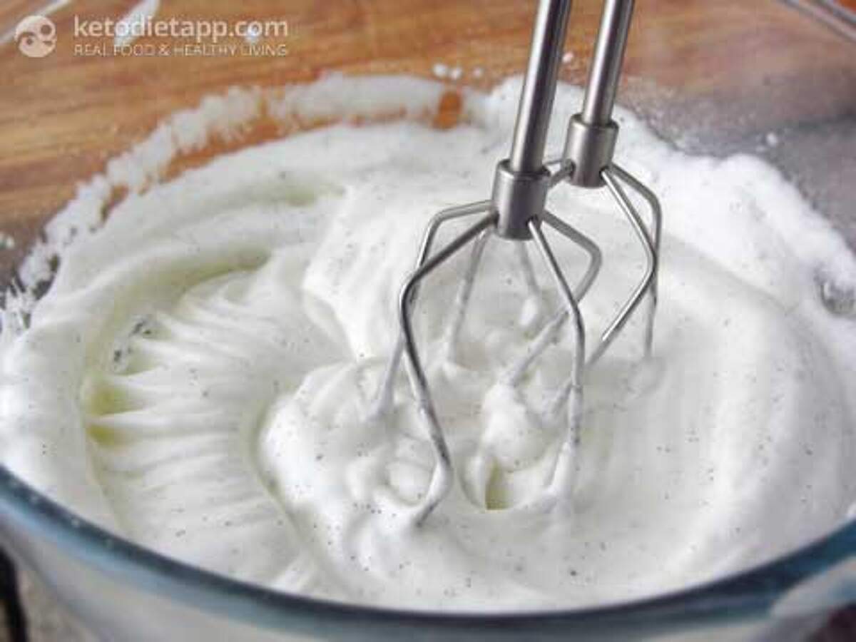 Fluffy Low-Carb Marshmallows | KetoDiet Blog