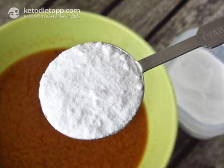Homemade Sugar-Free Hazelnut Extract | KetoDiet Blog