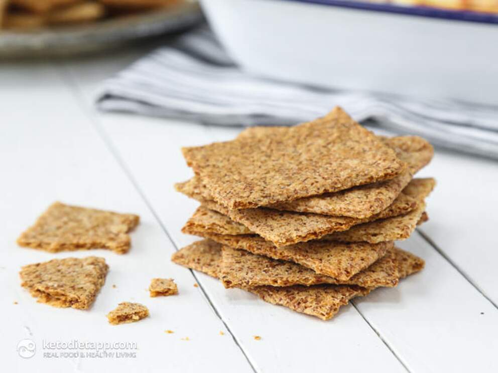 Keto Cheesy Party Crackers | KetoDiet Blog