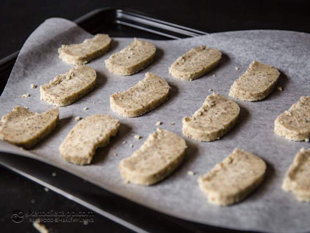 Low-Carb Lemon Myrtle Shortbread | KetoDiet Blog