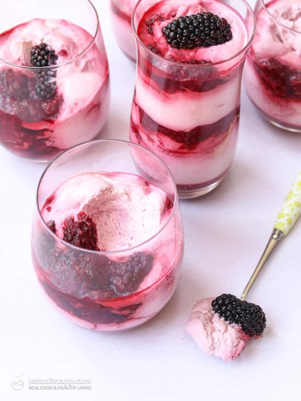 Low-Carb Blackberry Fool | KetoDiet Blog