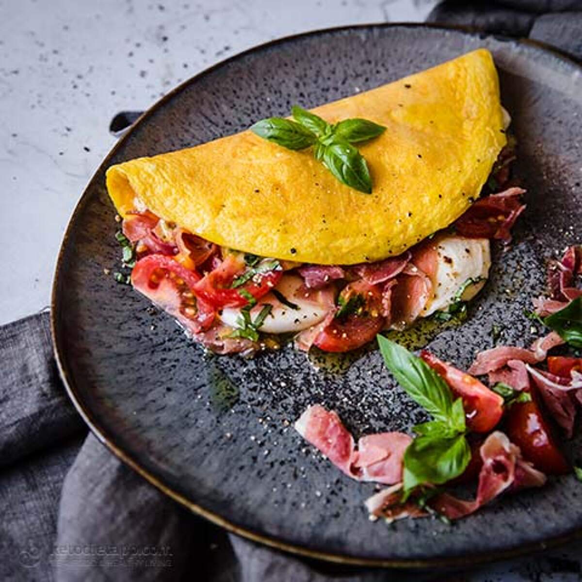 Easy Italian Melt Omelet | KetoDiet Blog