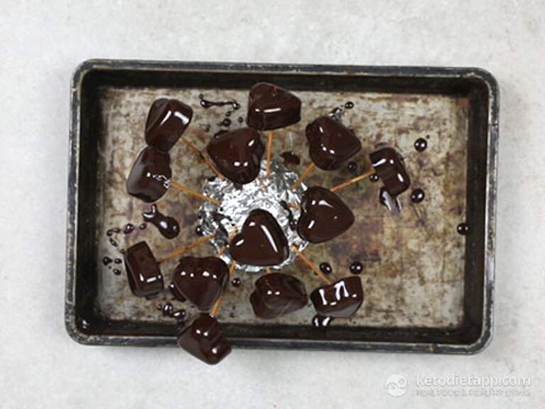 Sugar-Free Raspberry Chocolate Jellies | KetoDiet Blog