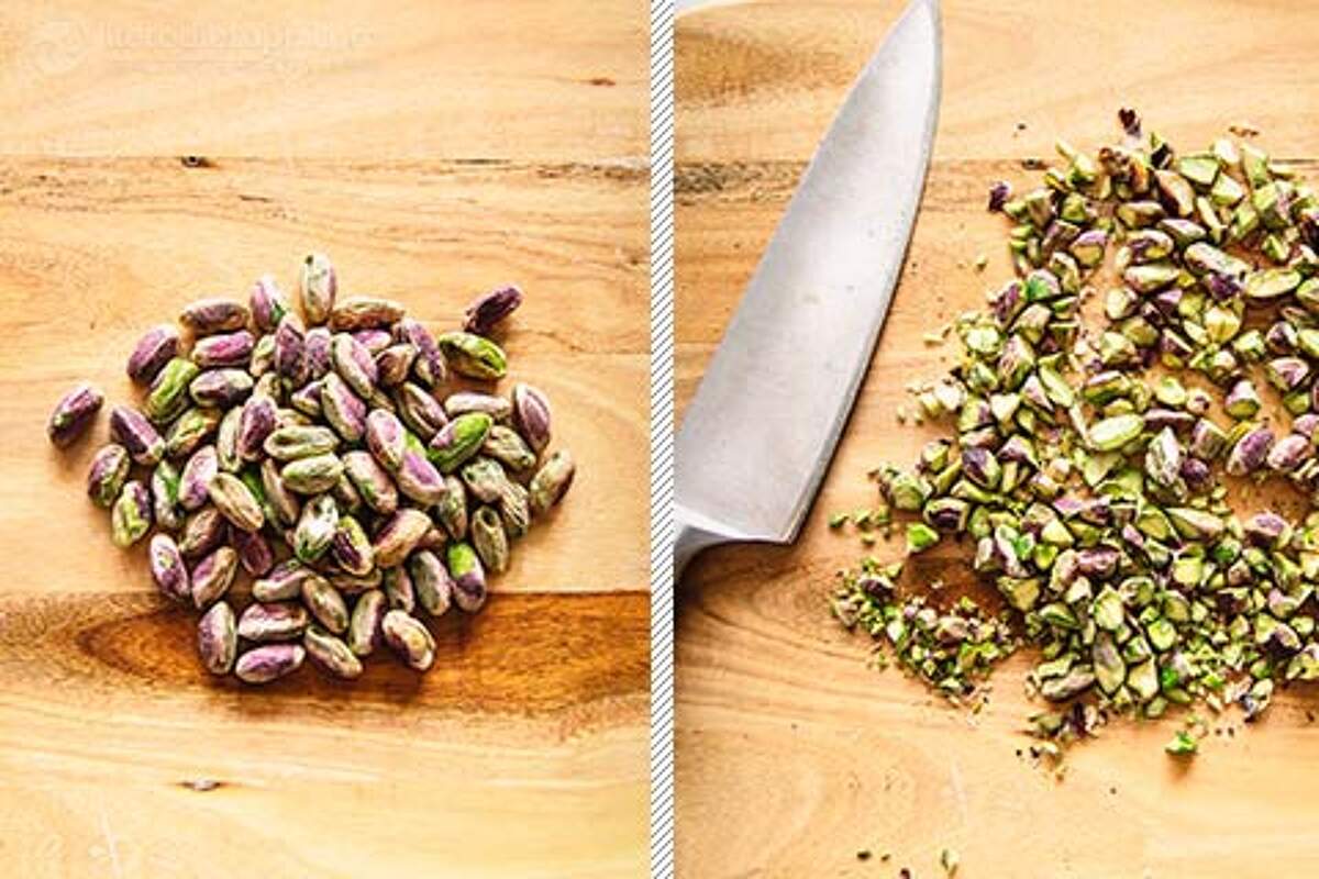 Keto Rose & Pistachio Chocolate Bark | KetoDiet Blog