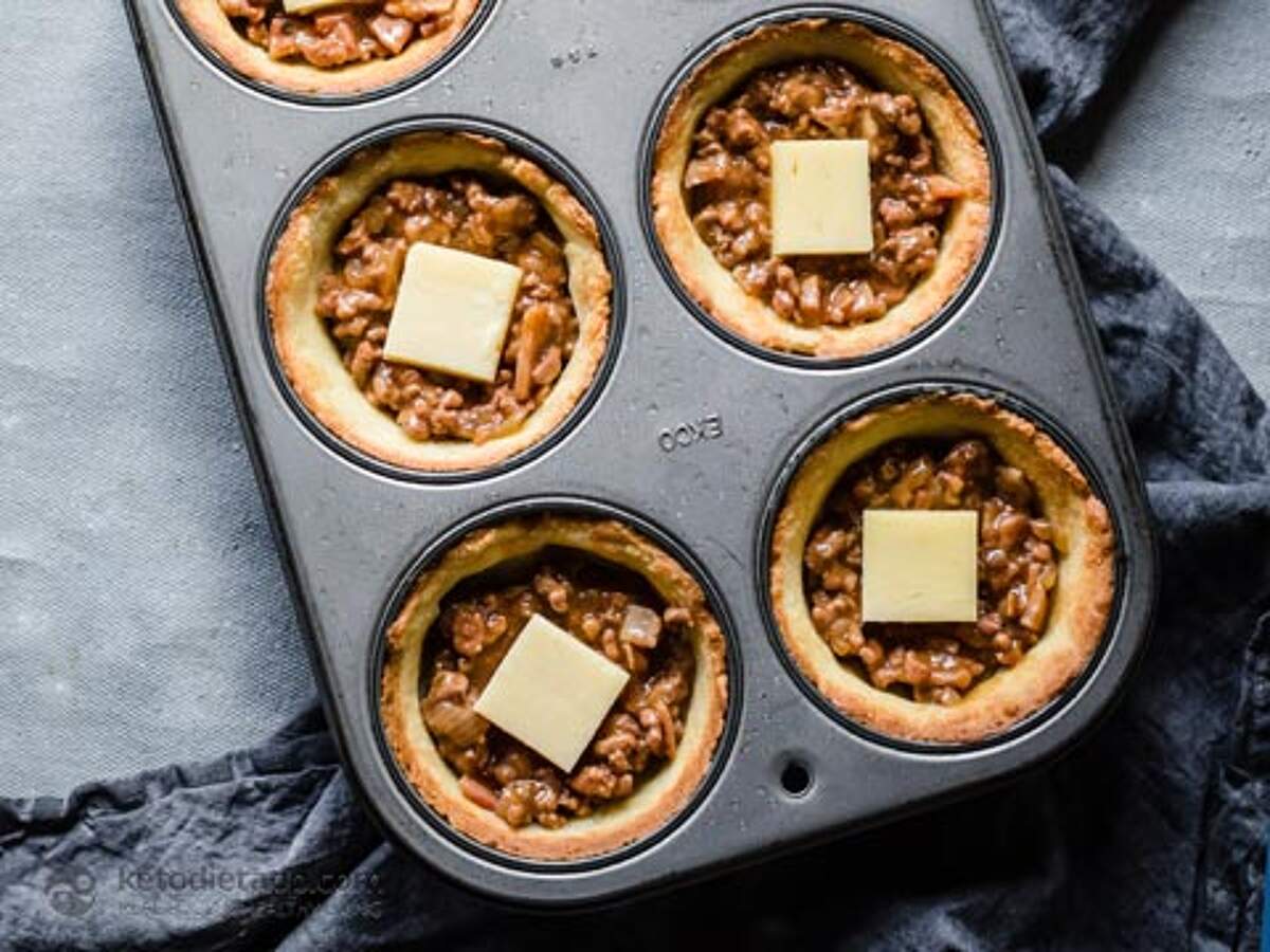 Low-Carb Cheese & Bacon Stuffed Meat Pies | KetoDiet Blog