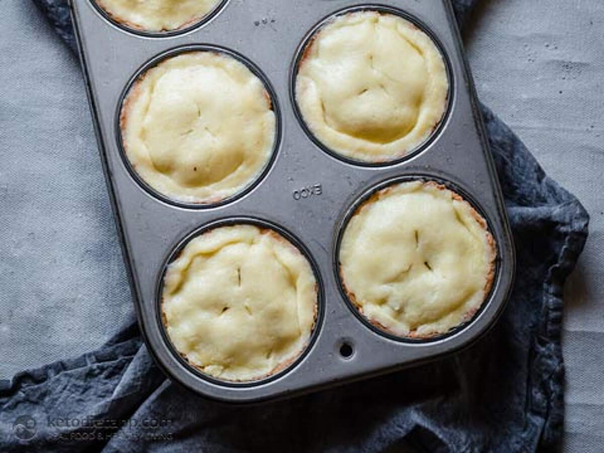 Low-Carb Cheese & Bacon Stuffed Meat Pies | KetoDiet Blog