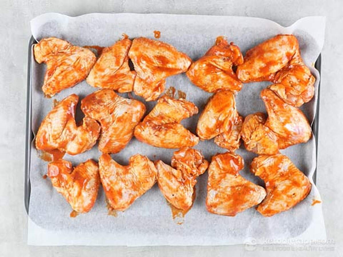 Baked Buffalo Chicken Wings | KetoDiet Blog