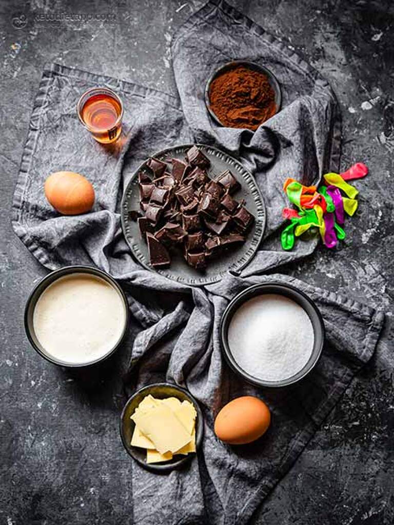 Boozy Keto Chocolate Mousse Bowls | KetoDiet Blog