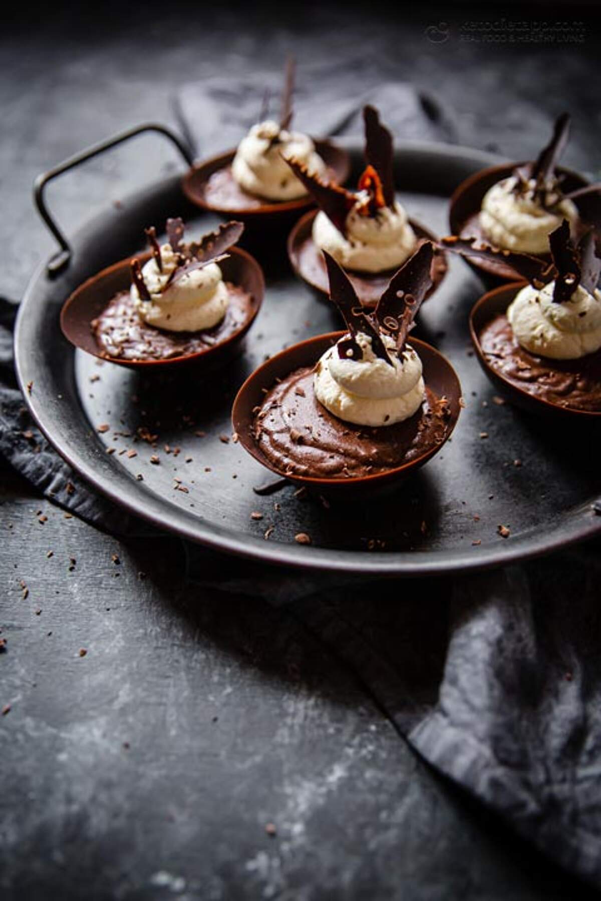 Boozy Keto Chocolate Mousse Bowls | KetoDiet Blog