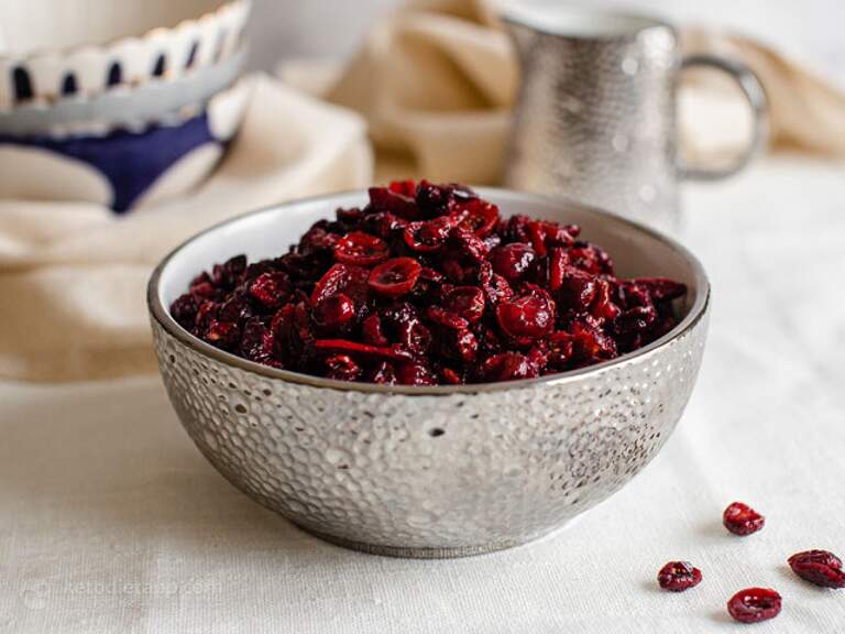 Homemade Sugar-Free Dried Cranberries | KetoDiet Blog