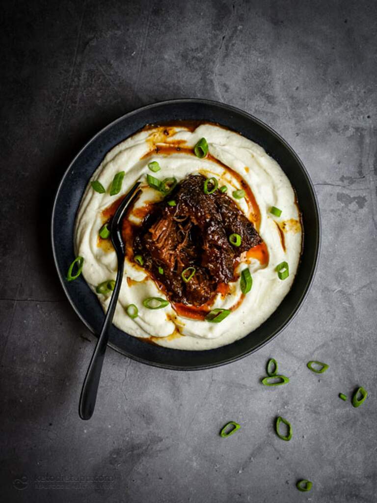 Braised Short Ribs with Cauliflower Mash | KetoDiet Blog