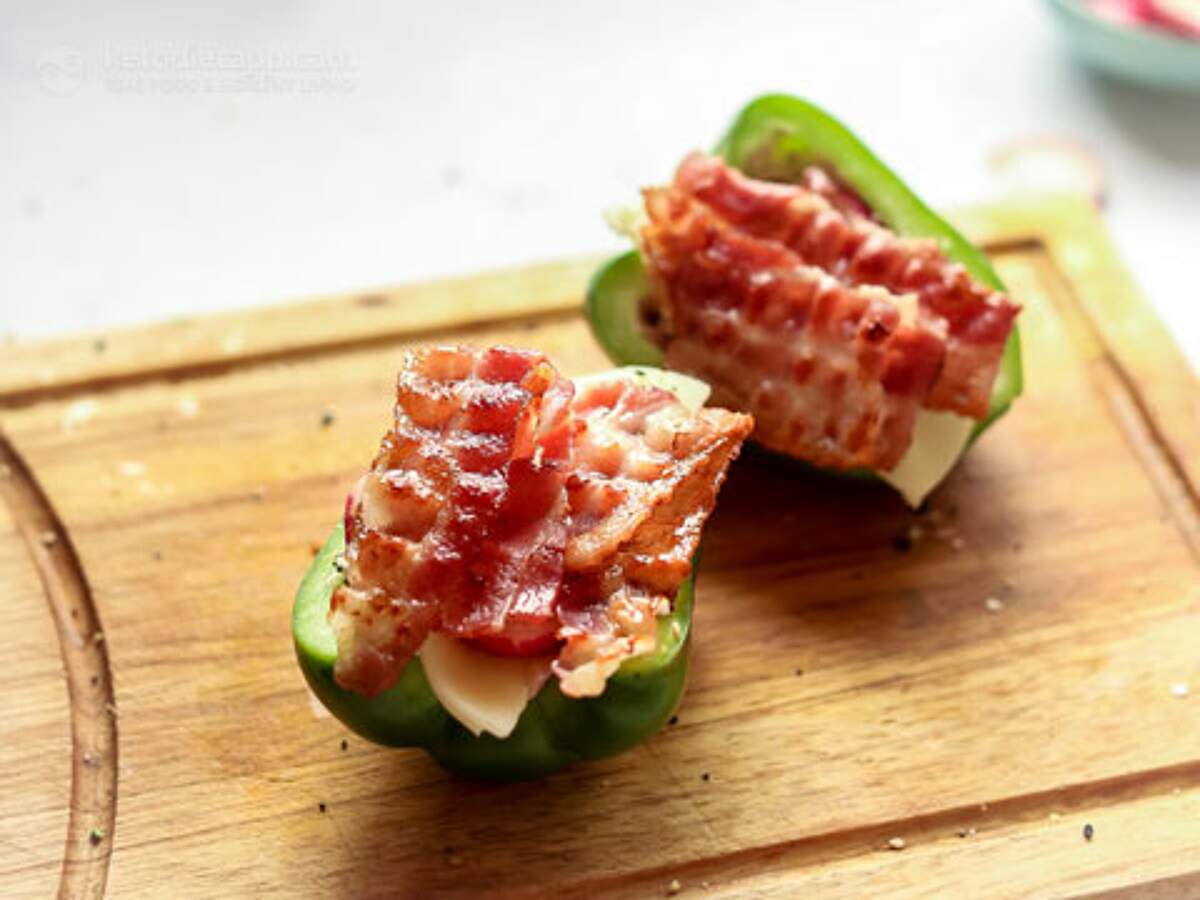 Bell Pepper Sandwich with Bacon, Ham & Cheese | KetoDiet Blog