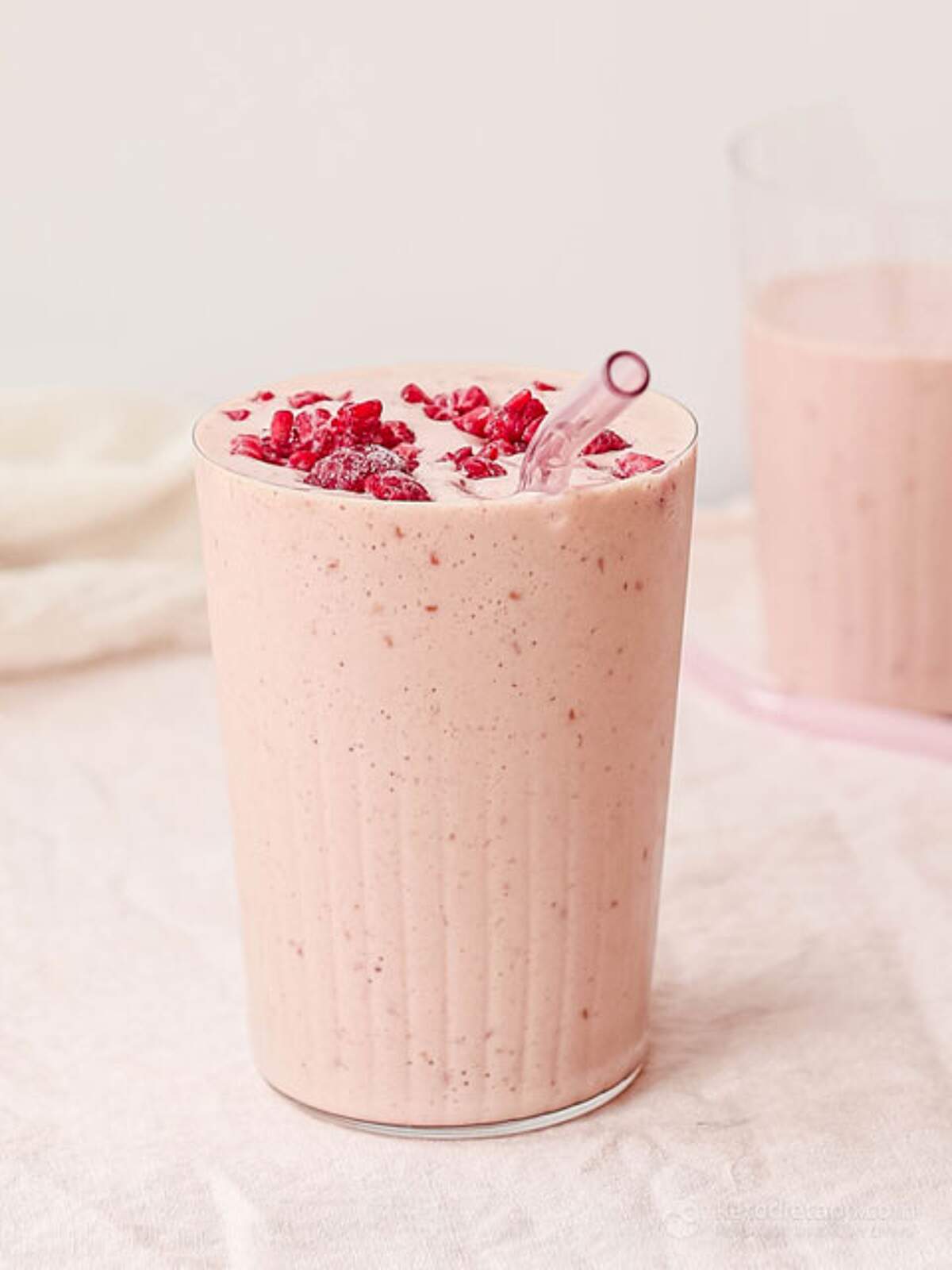 Raspberry & Lemon Protein Smoothie | KetoDiet Blog