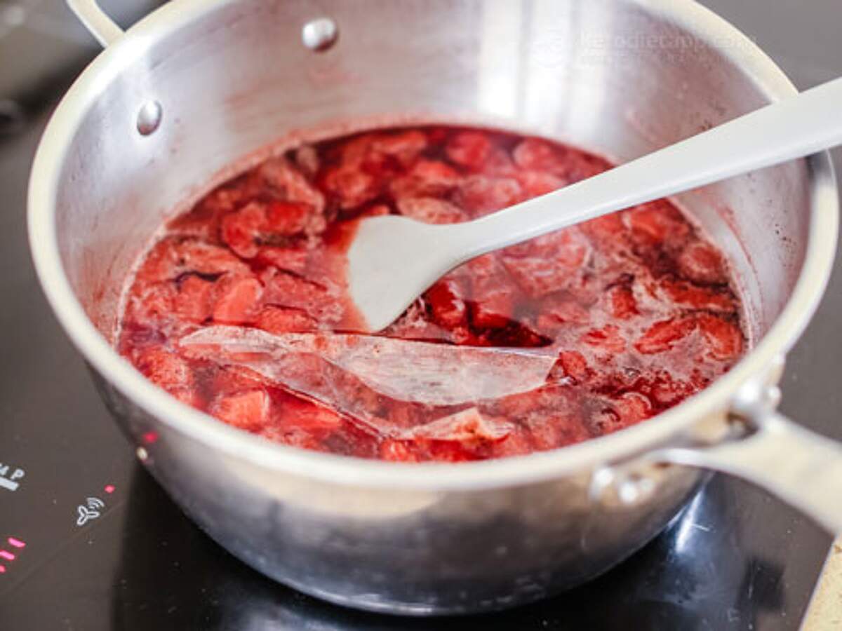 Sugar-Free Chunky Strawberry Jam | KetoDiet Blog