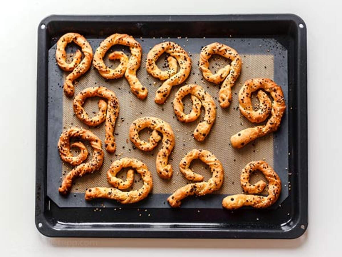 Keto Pastry Snakes | KetoDiet Blog