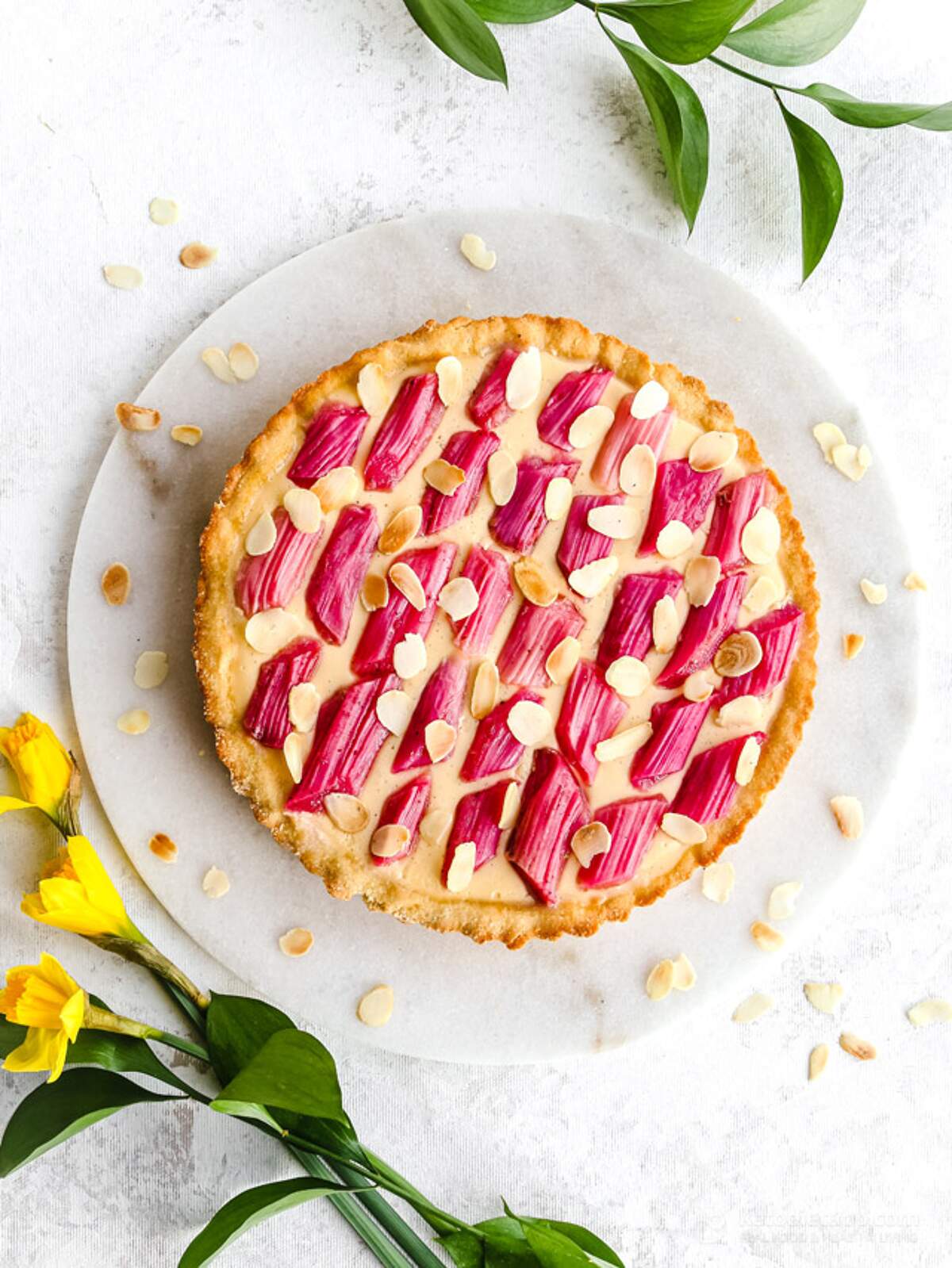 Low-Carb Rhubarb & Custard Tart | KetoDiet Blog