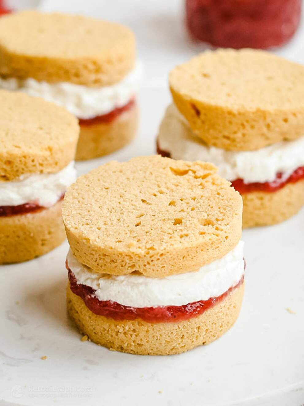 Individual Keto Victoria Sponge Cakes | KetoDiet Blog