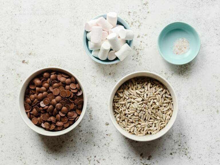 Keto "Rice" Krispie Marshmallow Chocolate Clusters | KetoDiet Blog