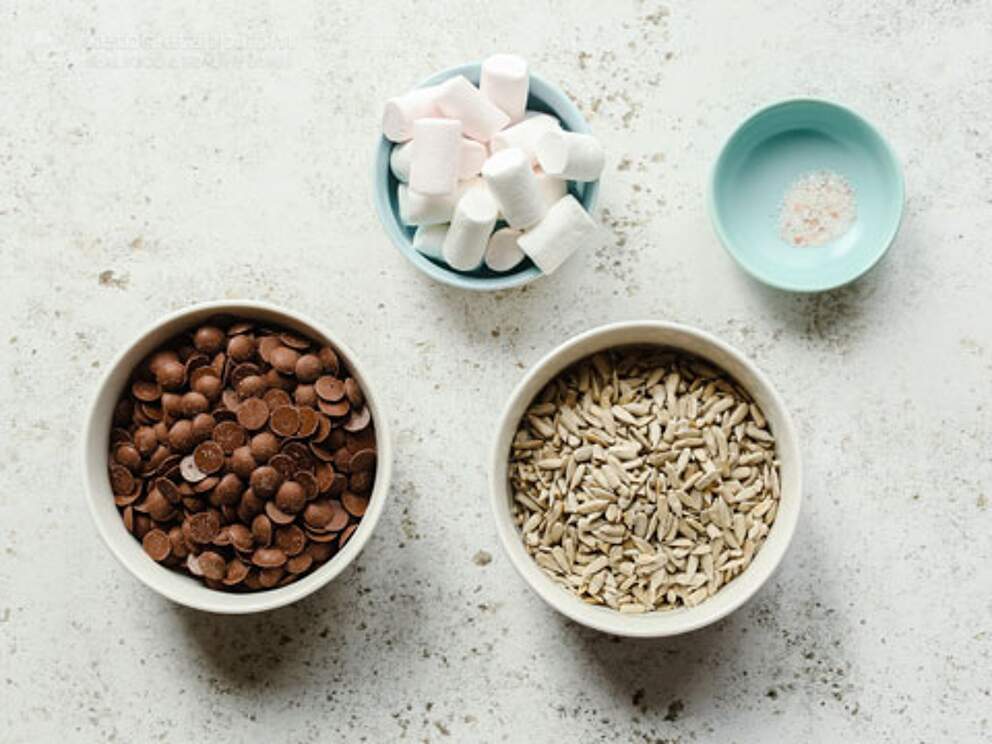 Keto "Rice" Krispie Marshmallow Chocolate Clusters | KetoDiet Blog