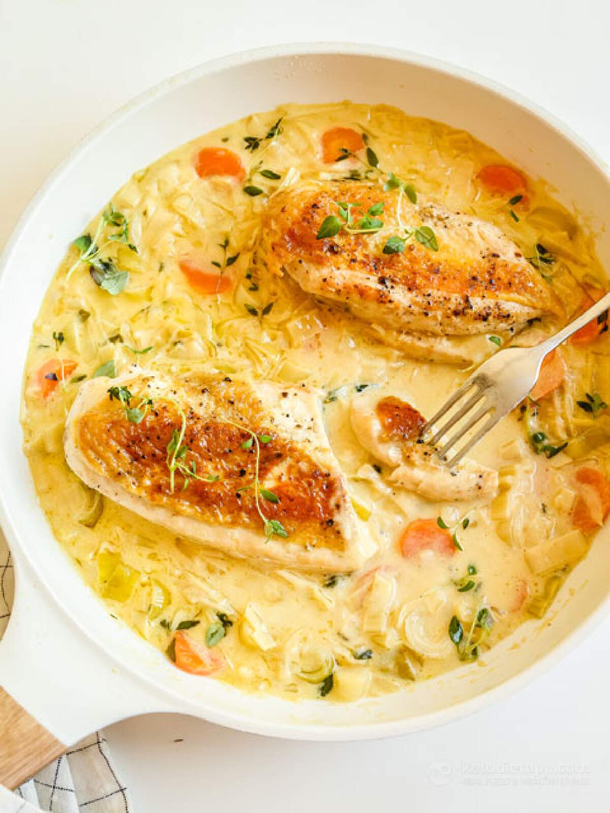 Low-Carb Breton Chicken | KetoDiet Blog
