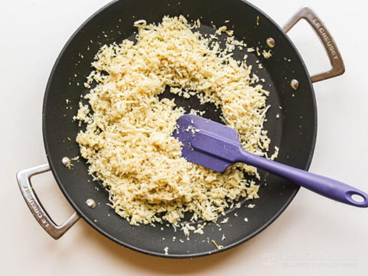 Greek Avgolemono Meatballs with Cauliflower Rice | KetoDiet Blog