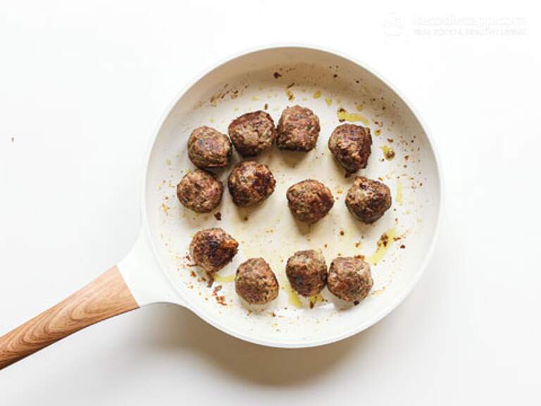 Greek Avgolemono Meatballs with Cauliflower Rice | KetoDiet Blog