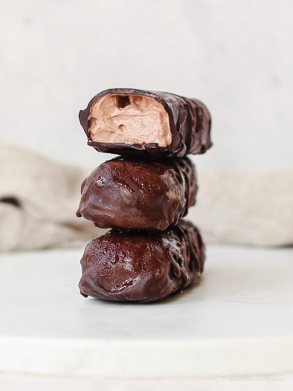 Nordic Yogurt Protein Bars | KetoDiet Blog