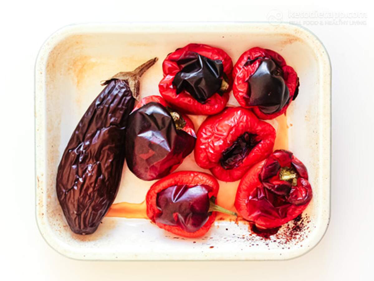 Ajvar Dip (Roasted Red Pepper Sauce) | KetoDiet Blog