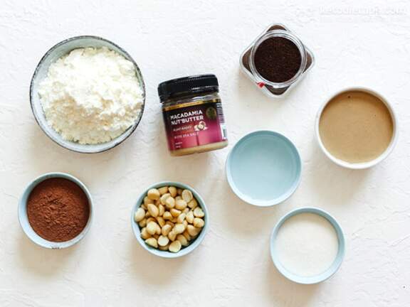 High-Protein Chocolate Macadamia Halva | KetoDiet Blog
