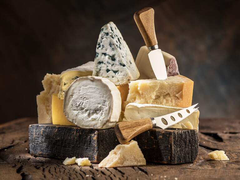A1 vs. A2 Milk: Cheese, Mutant Cows, Opioids & Constipation | KetoDiet Blog